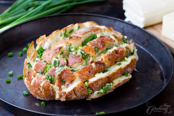 Bloomin Onion Bread Recipe - Cheese Bread Appetizer Recipe