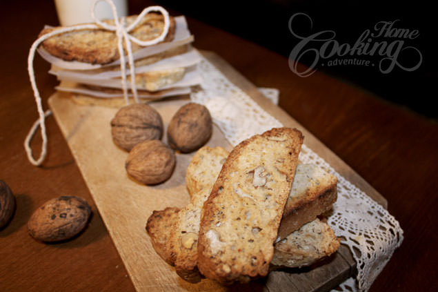 Cantucci Biscuits Recipe with Walnuts and Orange