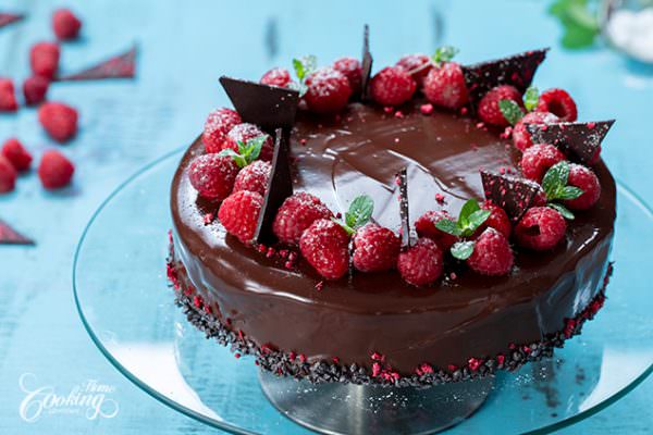 Chocolate Raspberry Mousse Cake Recipe with Chocolate Glaze