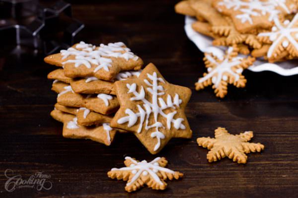 Gingerbread Stars - Gingerbread Cookies with Honey